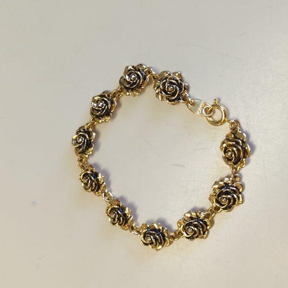 Avon | Jewelry | Vintage Avon Bracelet Signed Gold Tone Roses Black ...